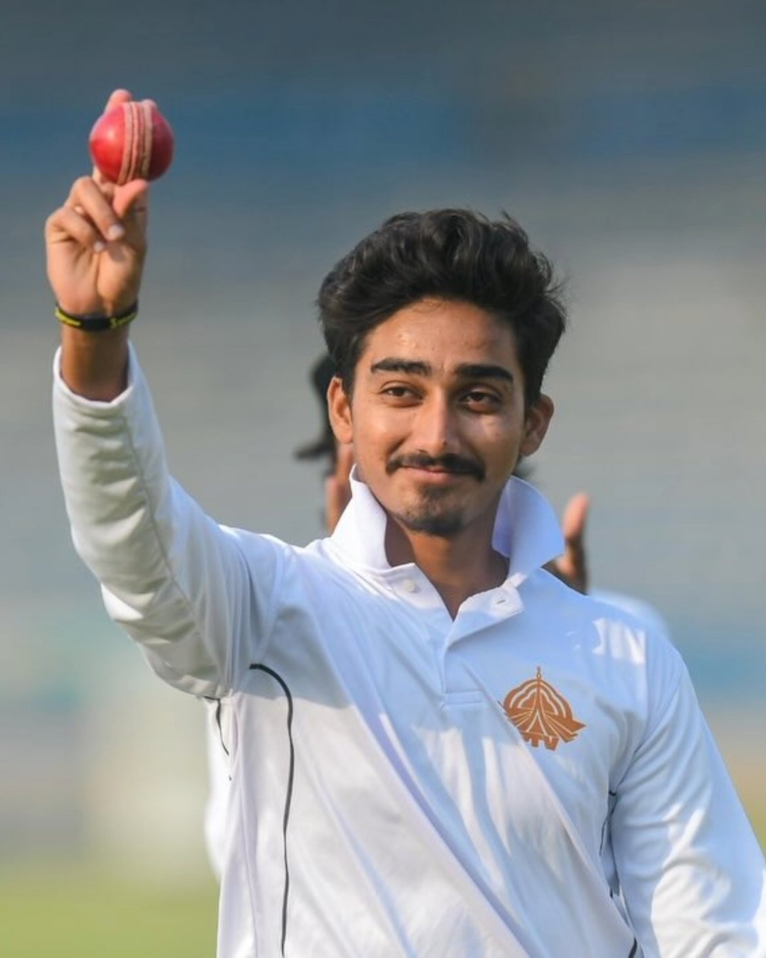 FINE EDGE SPORTS & ENTERTAINMENT